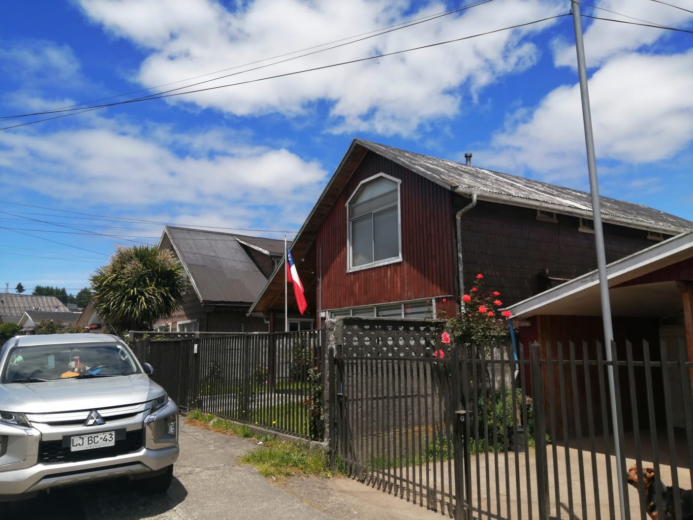 Casa de dos pisos más oficina - Misael Escuti 1439, Villa la unión ...